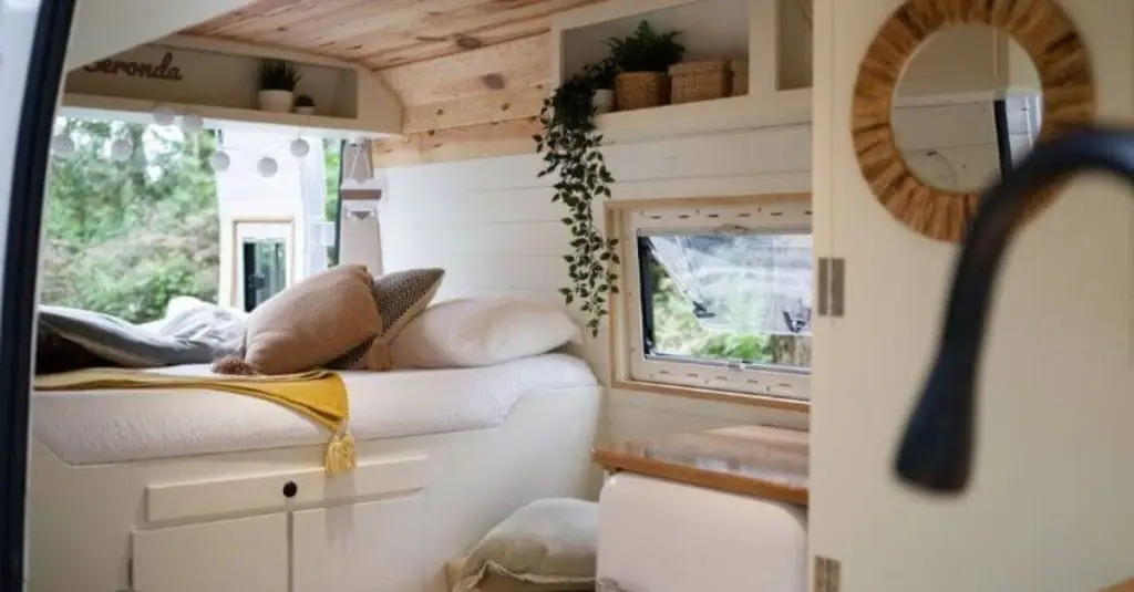 The Complete Guide to Camper Interior - Autocartimes.com: The Best Auto ...